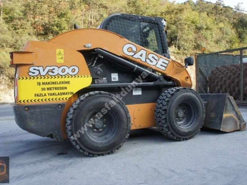 ED MAKİNE KİRALAMA'dan 2017 CASE SV 300 ""1.600 SAATTE"" Cas
